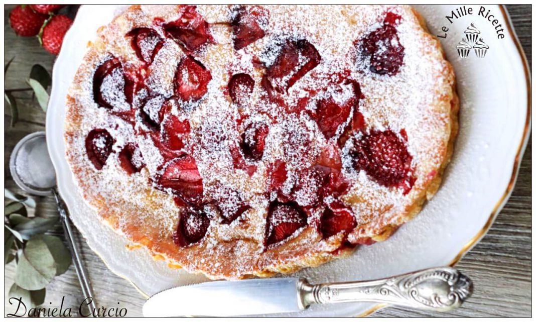 Clafoutis alle fragole - ricetta francese del dolce con fragole - Le ...