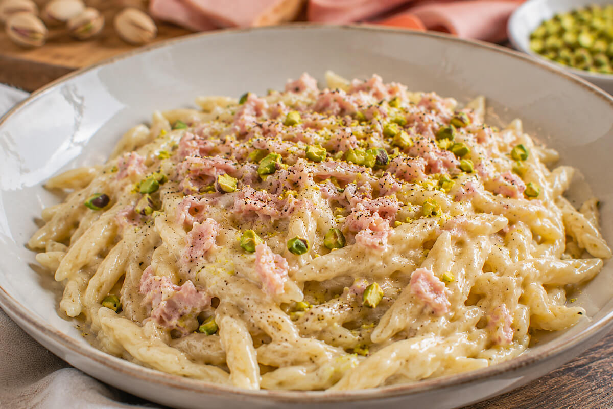 Altro che panna: questa crema di mortadella e pistacchi con il Bimby ...